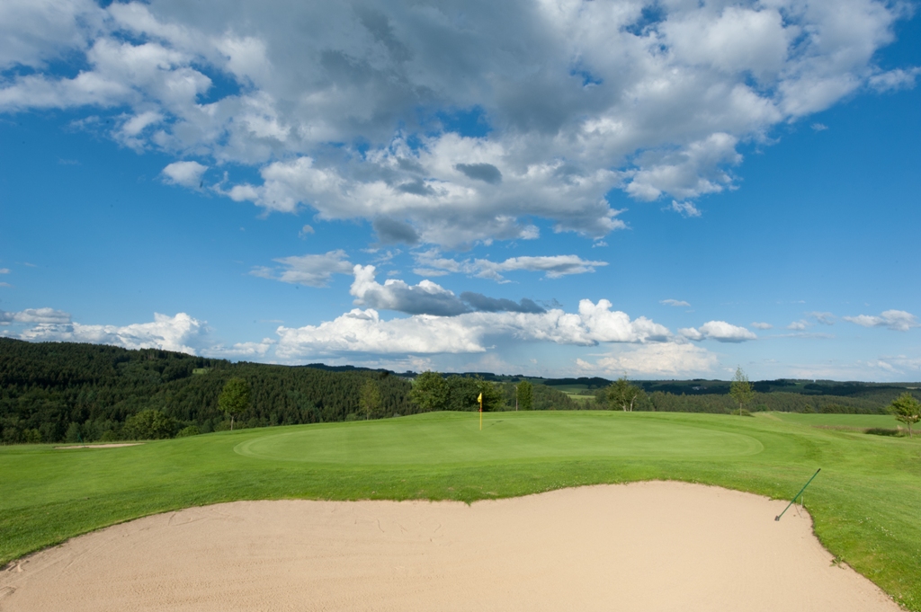 Golfreisen & Golfhotels in Deutschland - deutschland-spielt-golf.de